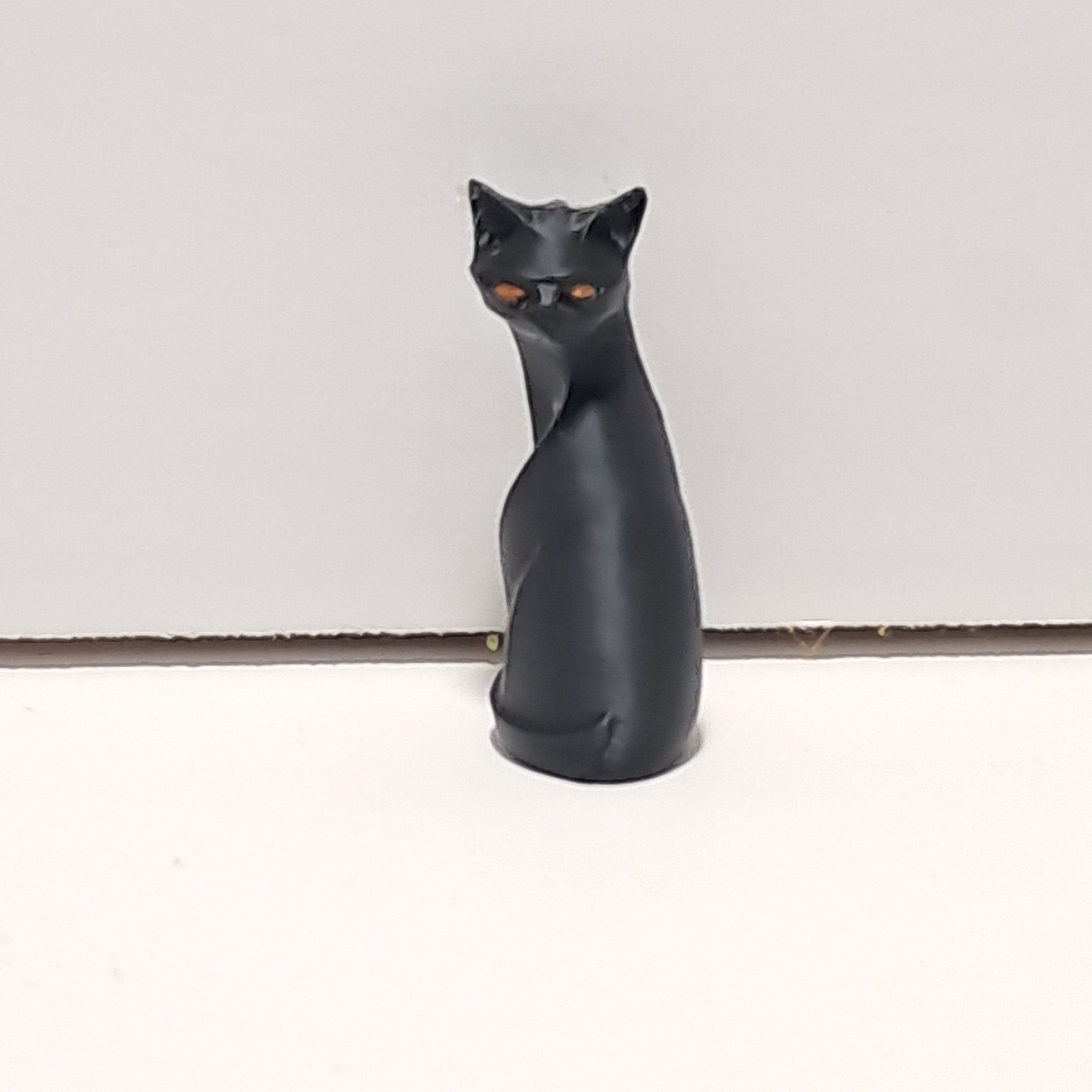 3D Printed Black Cat Figurine Ornament and Keychain with Colored Eyes ...
