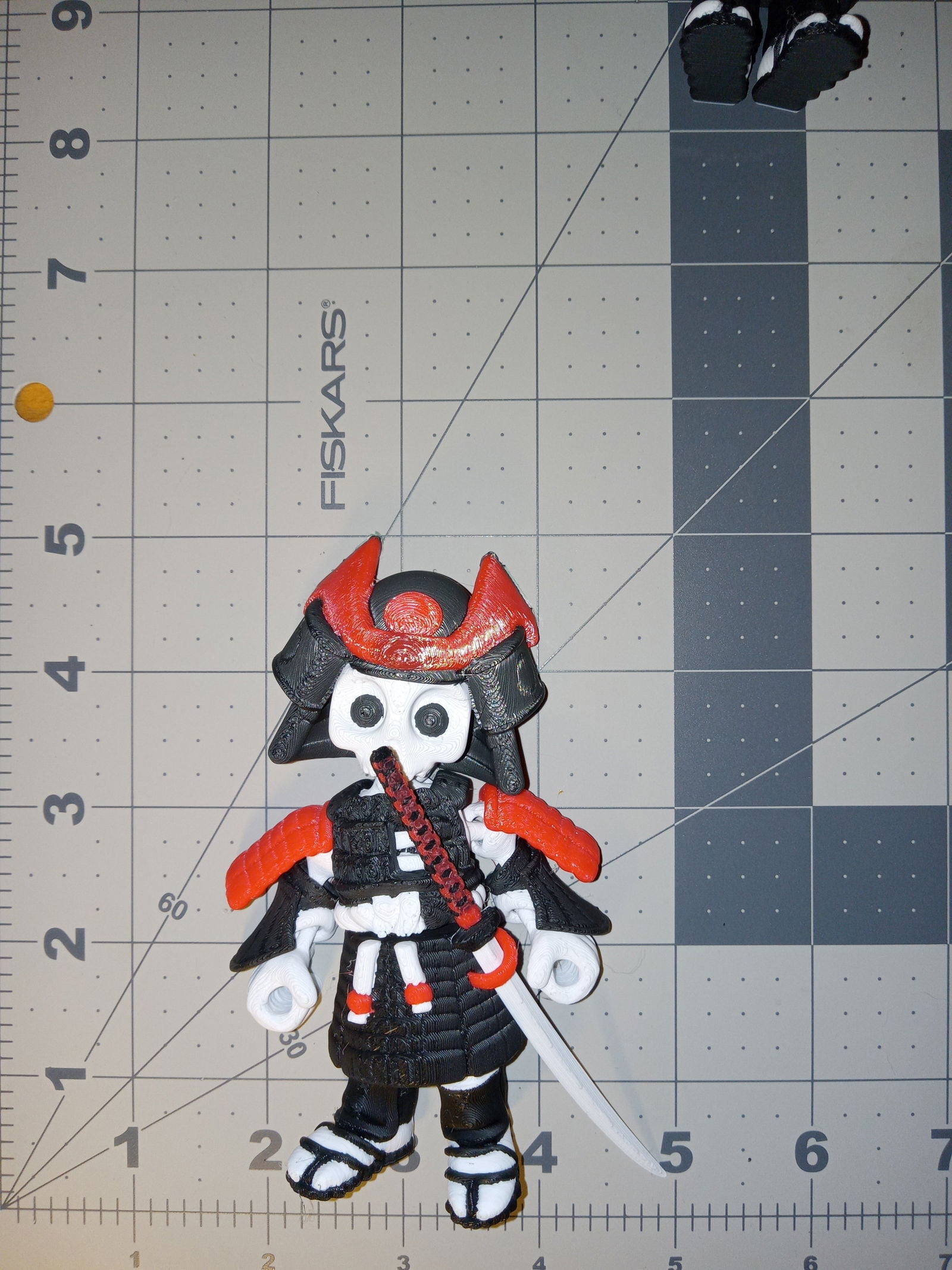 3D Printed Articulated Bone Samurai with Removable Sword for Decor ...